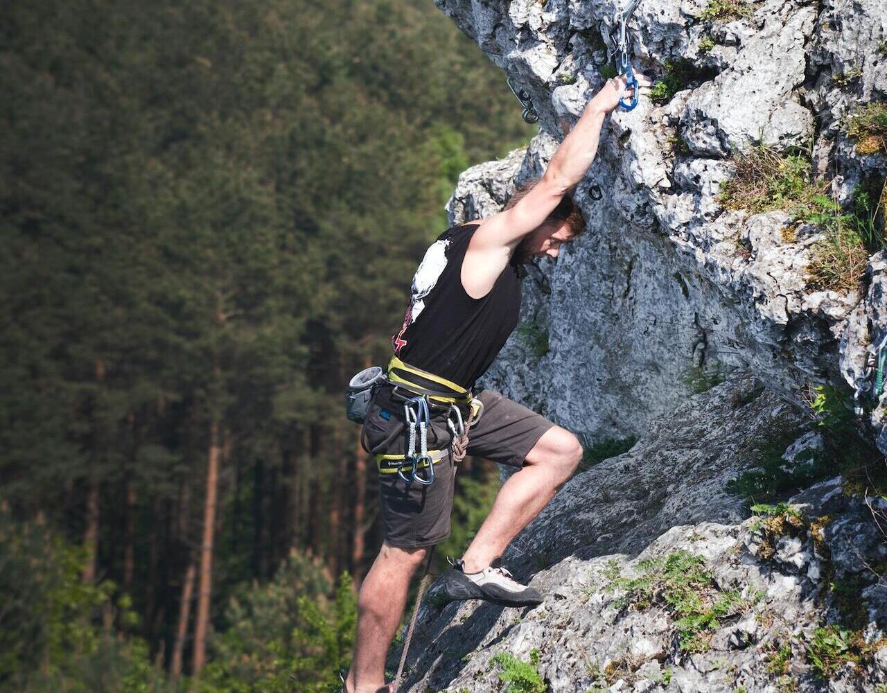 What to Wear Hiking in Summer